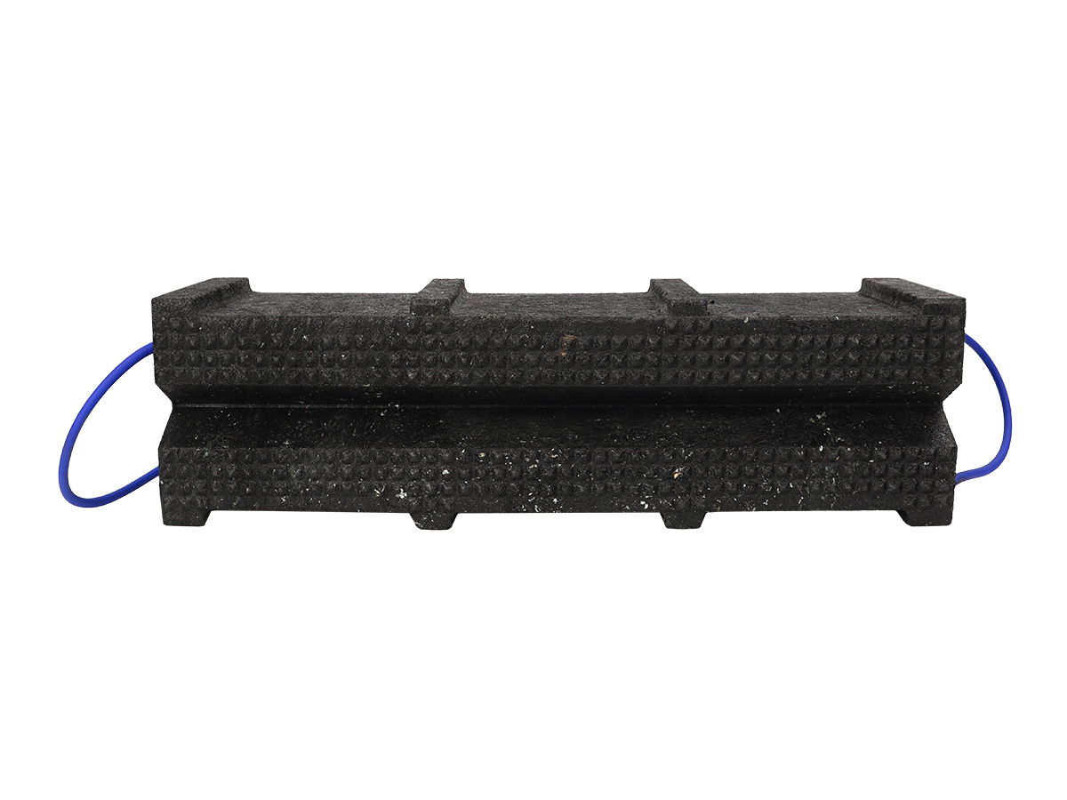Super Crib® 6″ x 7″ x 24″ Black Cribbing Block
