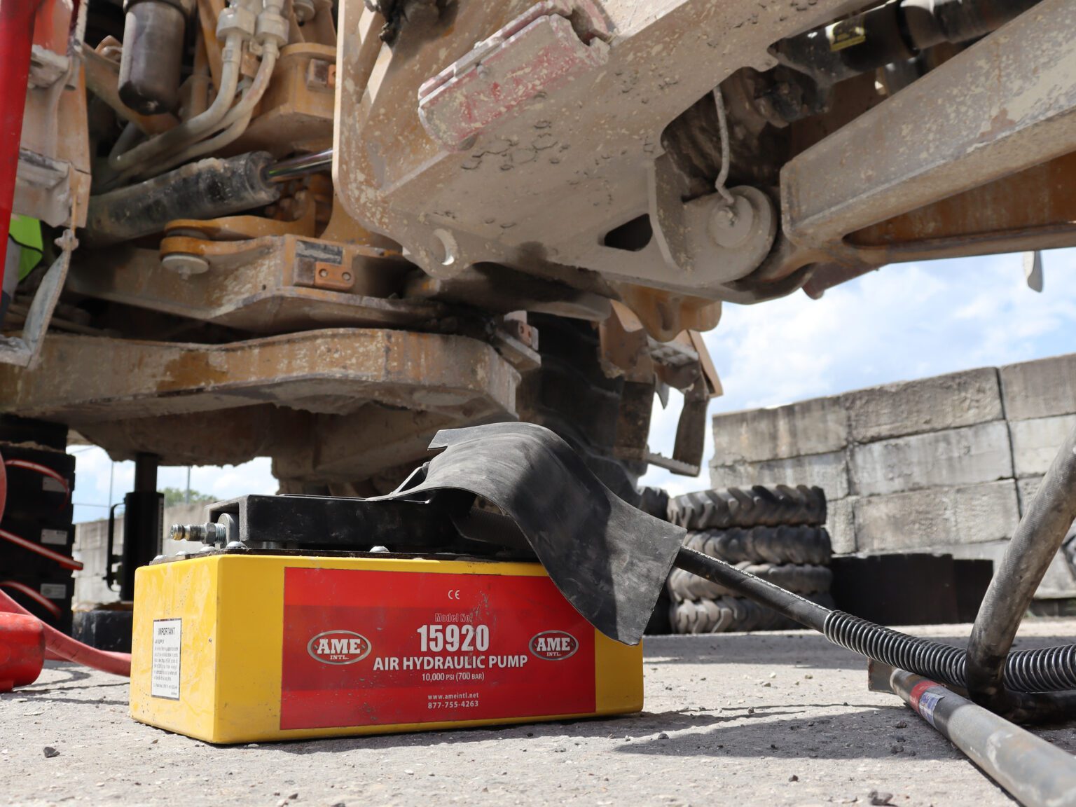 5 Quart Air Hydraulic Pump Steel